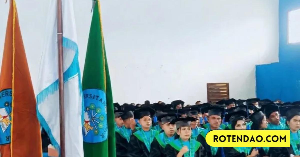 Gelar Wisuda Tahun 2025, UNSTAR Rote Ndao Telah Cetak 1.436 Alumni ...